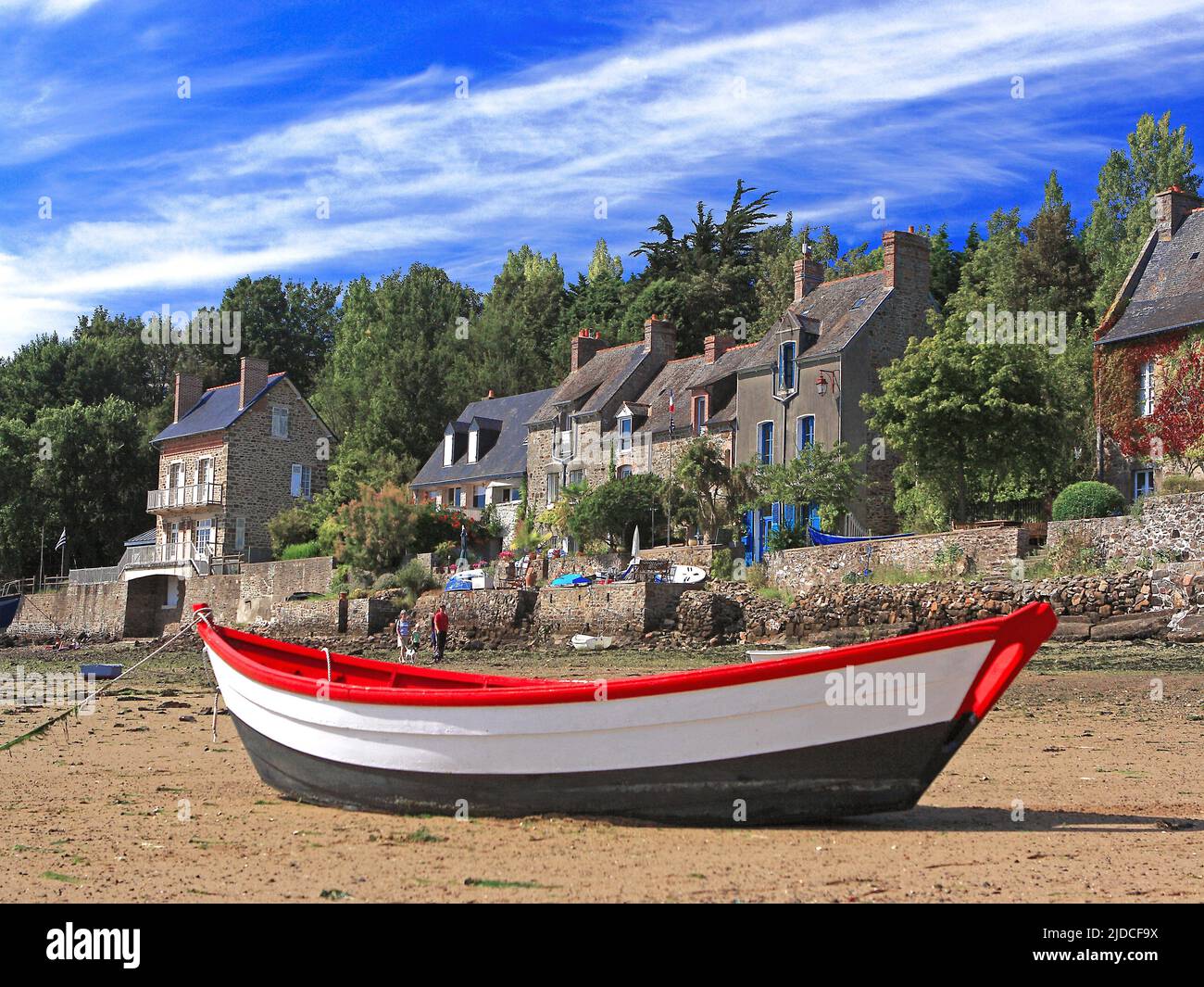 Rance estuary saint suliac brittany hi-res stock photography and images ...