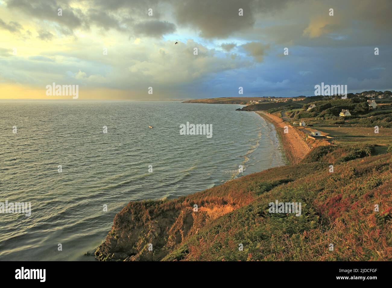France, Finistère Kerlaz, the bay of Douarnenez, maritime landscape ...