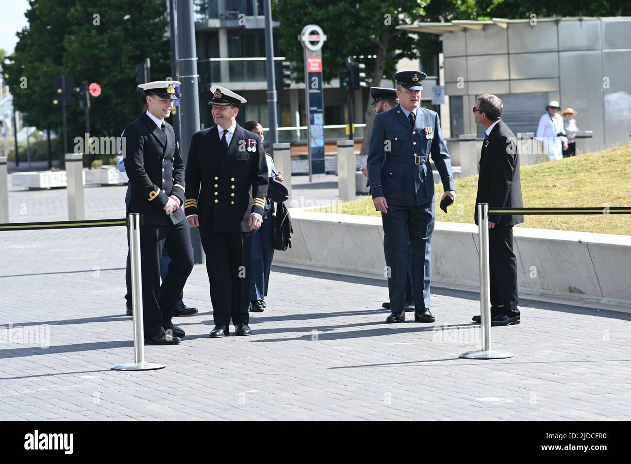 Commander andrew swain mbe rn hi-res stock photography and images - Alamy