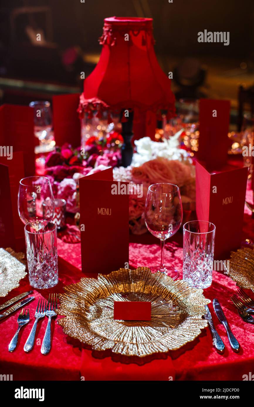 Table set for wedding or another catered event dinner Stock Photo - Alamy