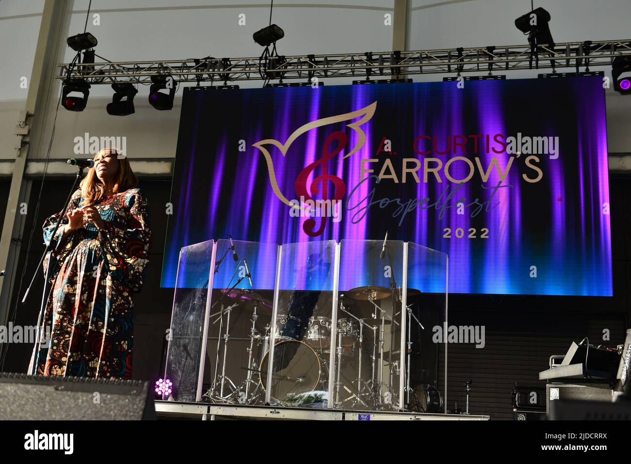 MIRAMAR, FL - JUNE 18: Yolanda Adams performs live on stage during A ...