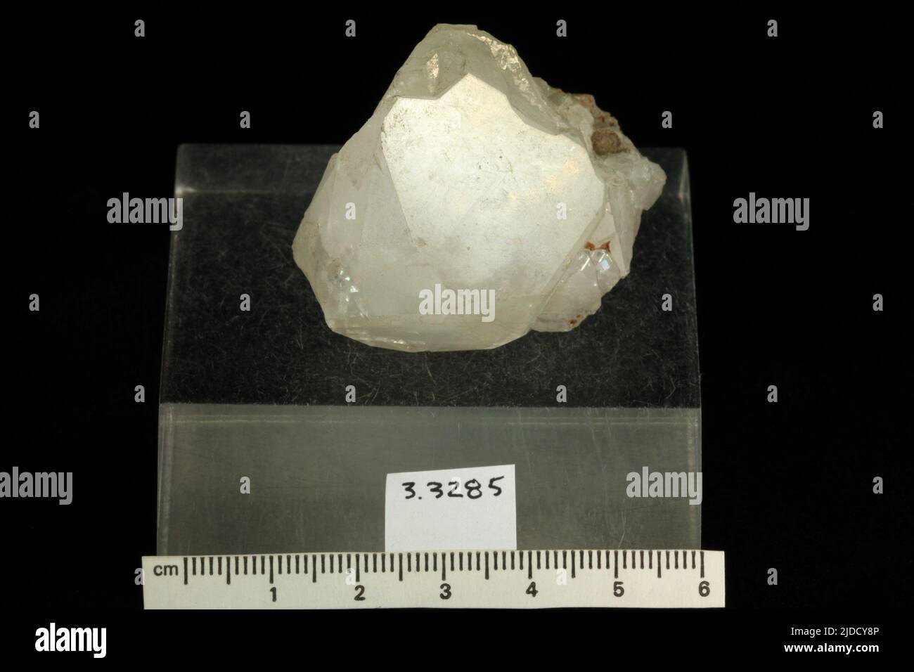 Colemanite. minerals. North America; USA; California; San Bernardino ...