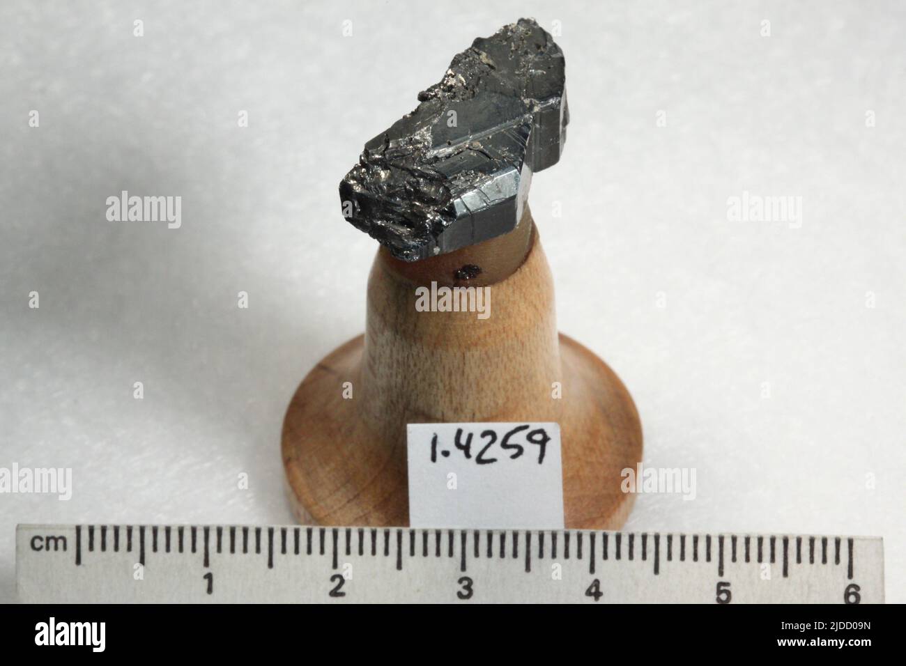 Stephanite hi-res stock photography and images - Alamy