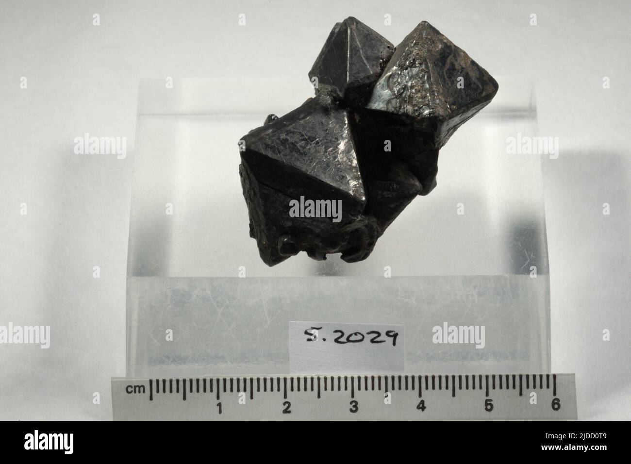 Franklinite hi-res stock photography and images - Alamy