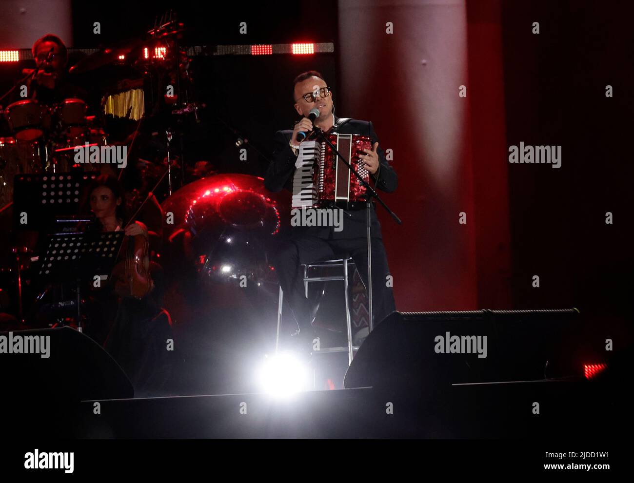 Italian singer and Neapolitan singer-songwriter, Gigi D'Alessio ...