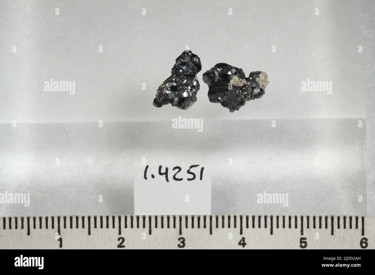 Stephanite hi-res stock photography and images - Alamy