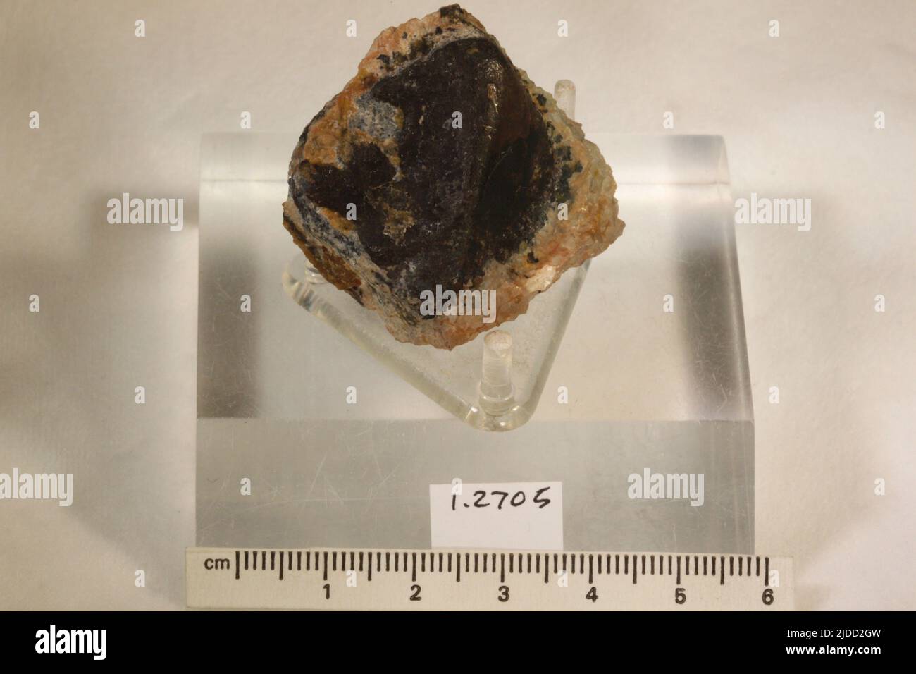 Ilmenite minerals hi-res stock photography and images - Alamy