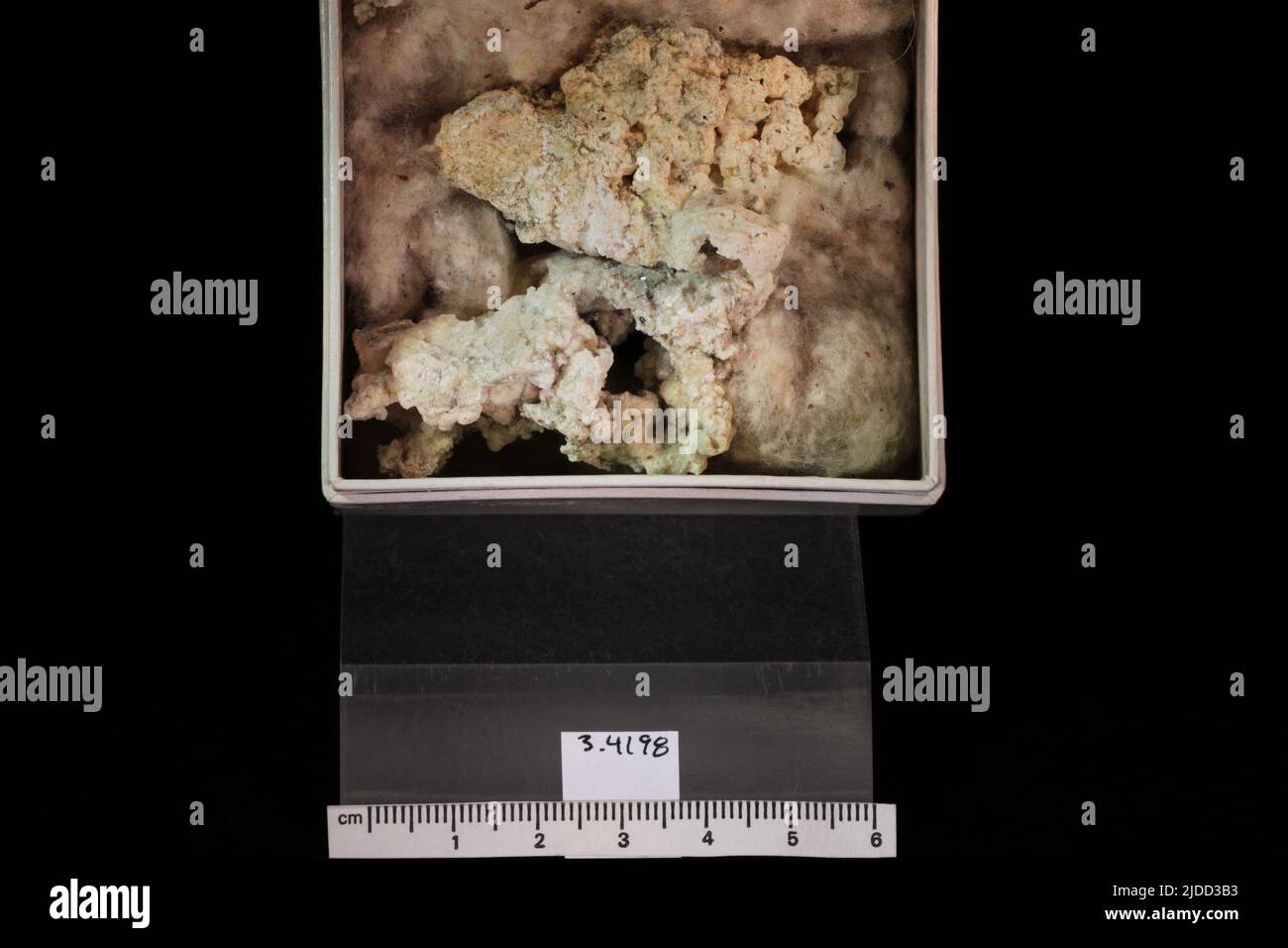 Pickeringite hi-res stock photography and images - Alamy