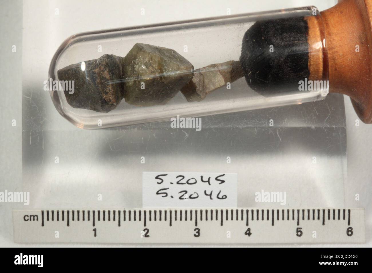 Chrysoberyl hi-res stock photography and images - Alamy