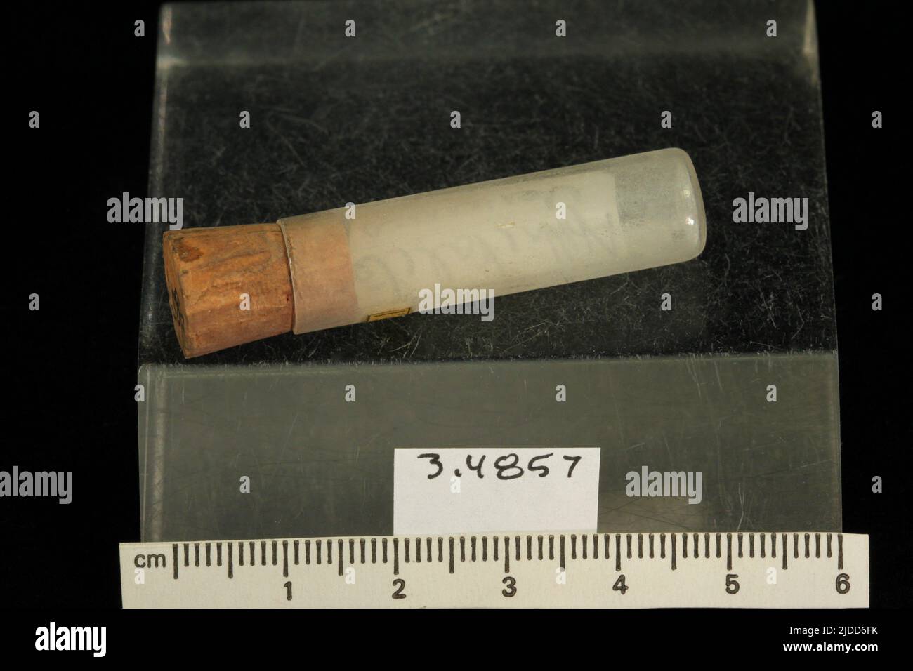 Aphthitalite hi-res stock photography and images - Alamy