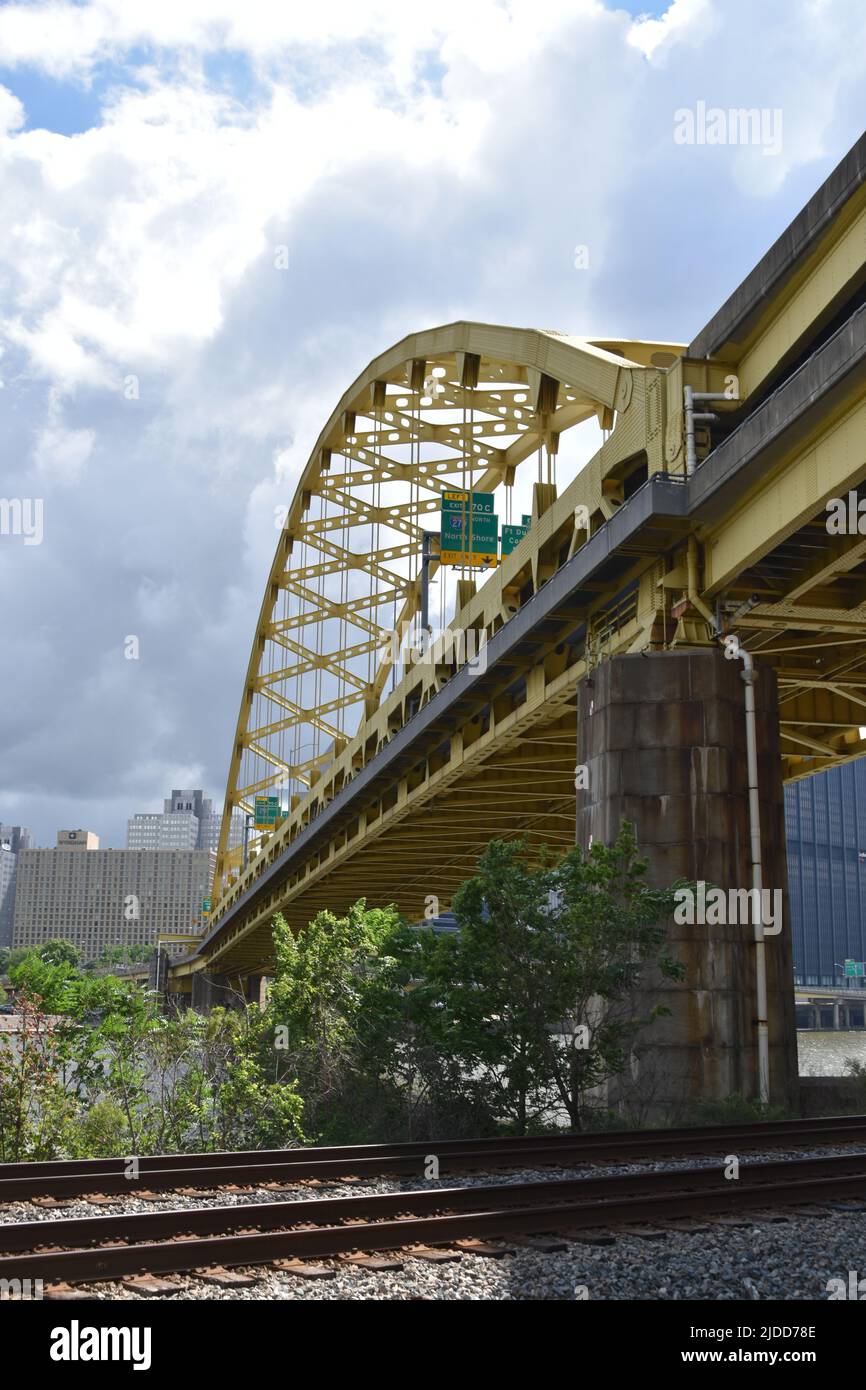 Oxford center pittsburgh hi-res stock photography and images - Alamy