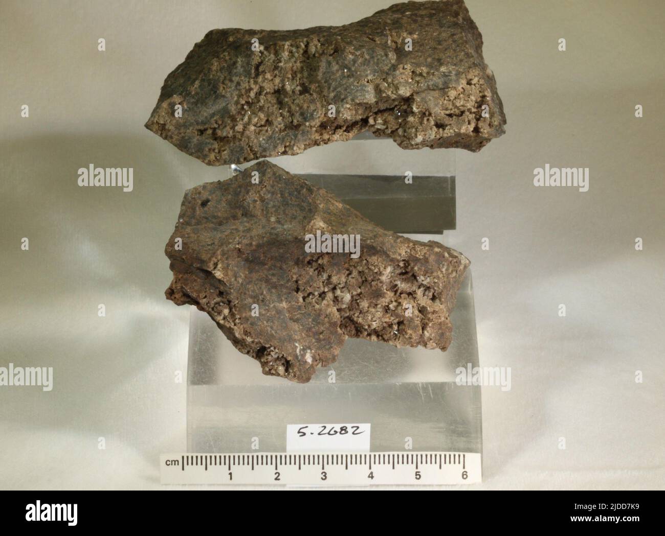 Tridymite. minerals. North America; Mexico; Hidalgo; Pachuca; Cerro de ...