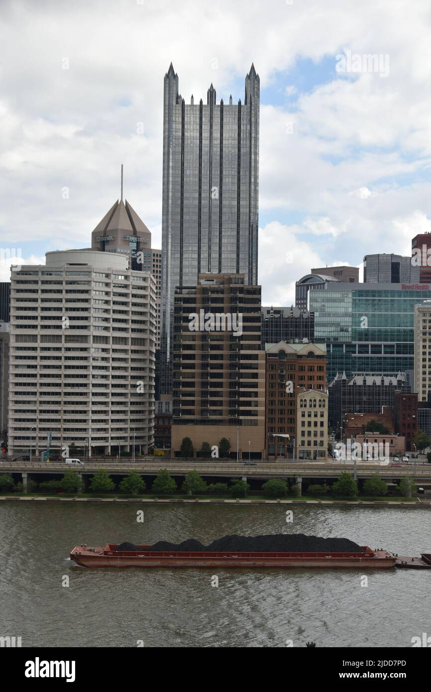 Oxford center pittsburgh hi-res stock photography and images - Alamy