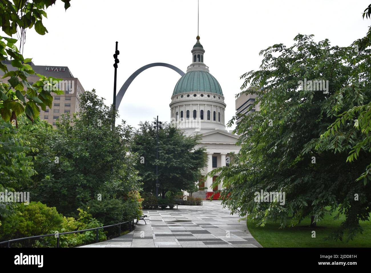 Downtown St. Louis featuring the world famous Gateway Arch along the ...