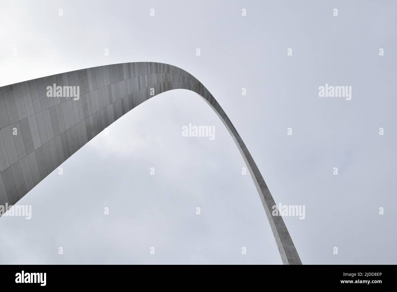 Downtown St. Louis featuring the world famous Gateway Arch along the ...