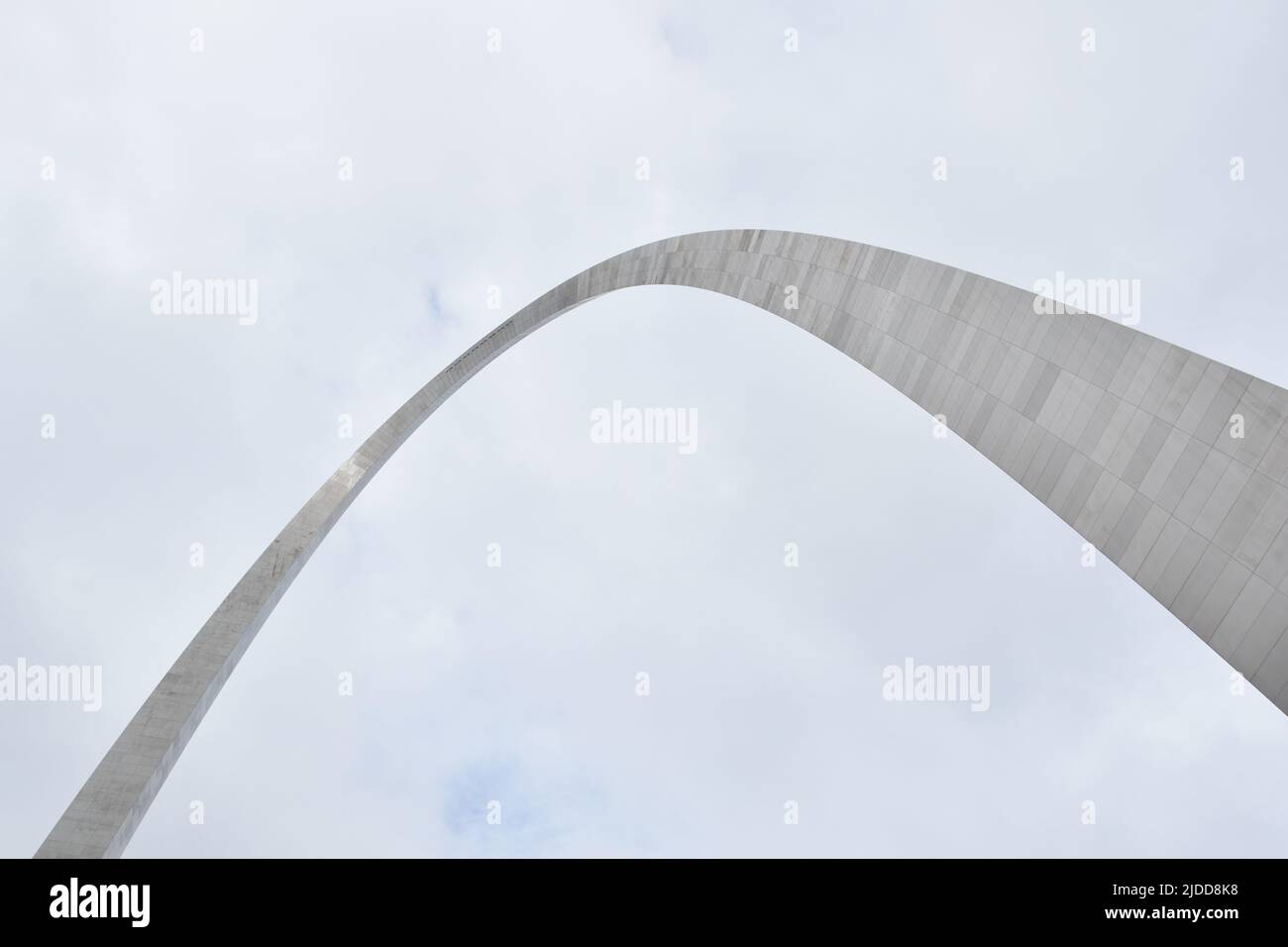 Downtown St. Louis featuring the world famous Gateway Arch along the ...