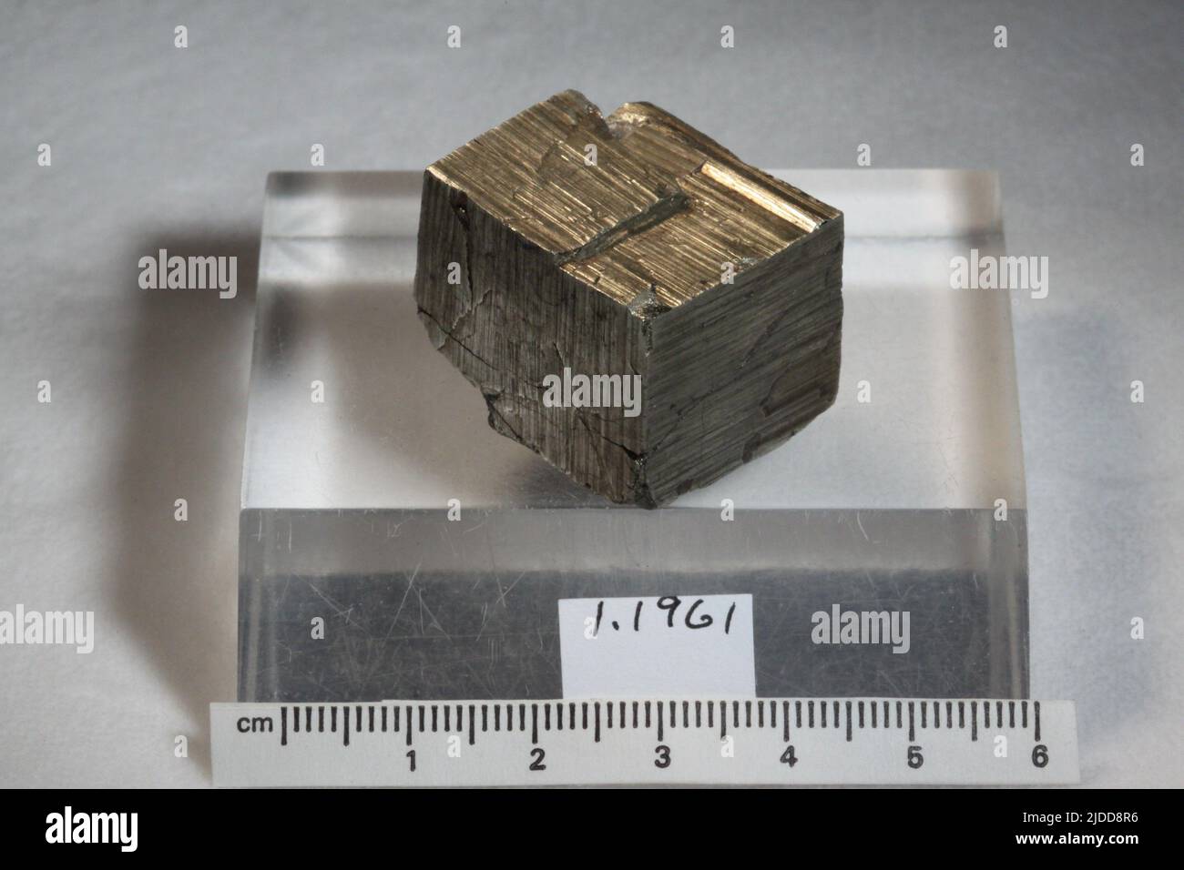 Pyrite minerals hi-res stock photography and images - Alamy