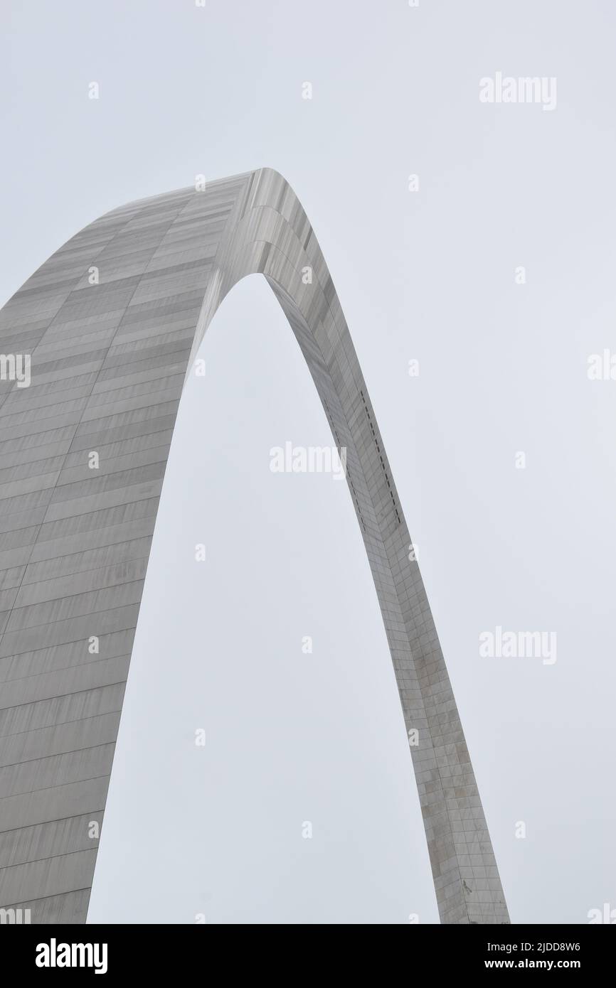 Downtown St. Louis featuring the world famous Gateway Arch along the ...
