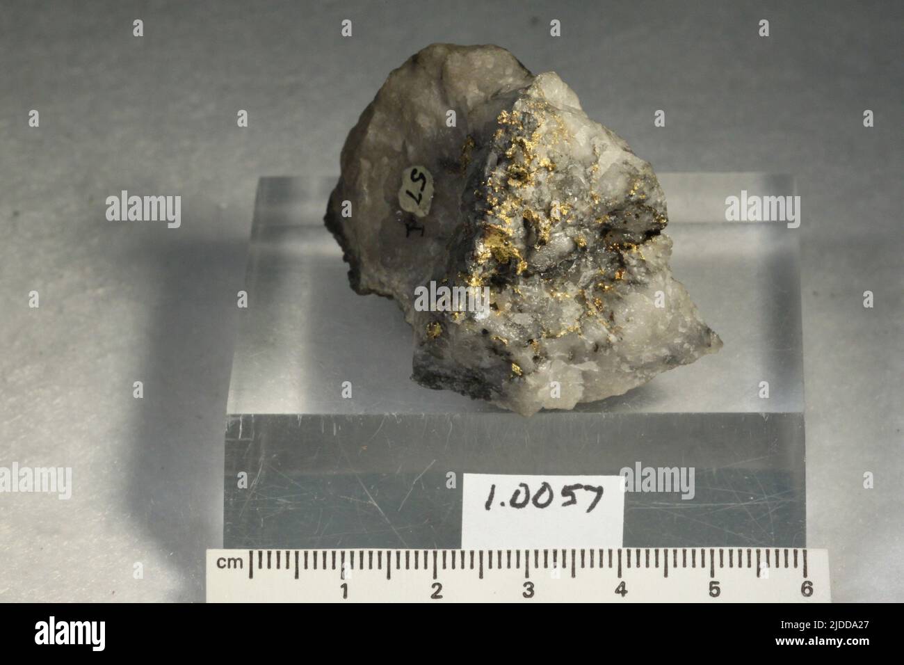 California gold mine camp hi-res stock photography and images - Alamy