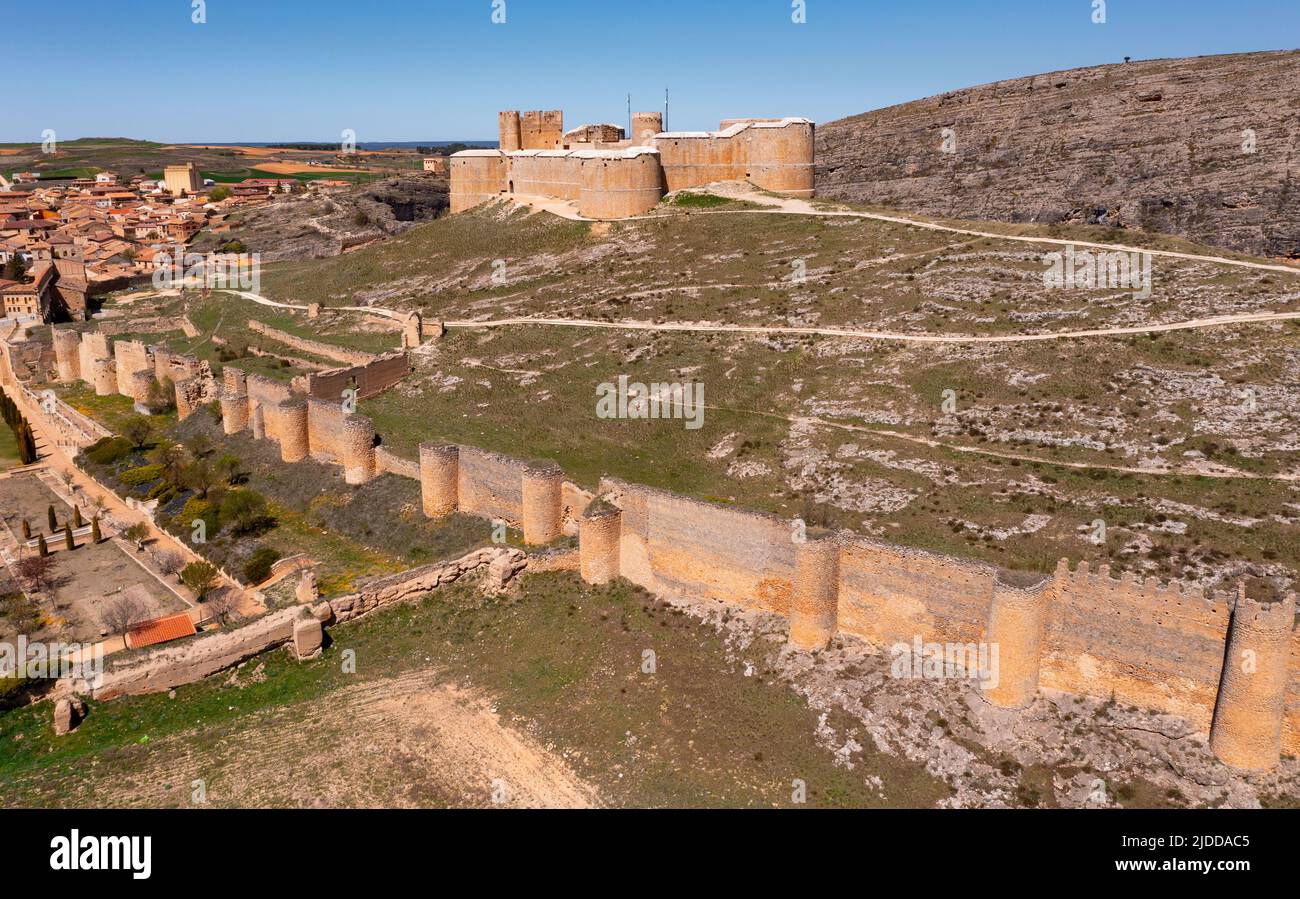 Bird's eye view of town and castle of Berlanga de Duero Stock Photo - Alamy Bird's eye view of town and castle of Berlanga de Duero Stock Photo - Alamy