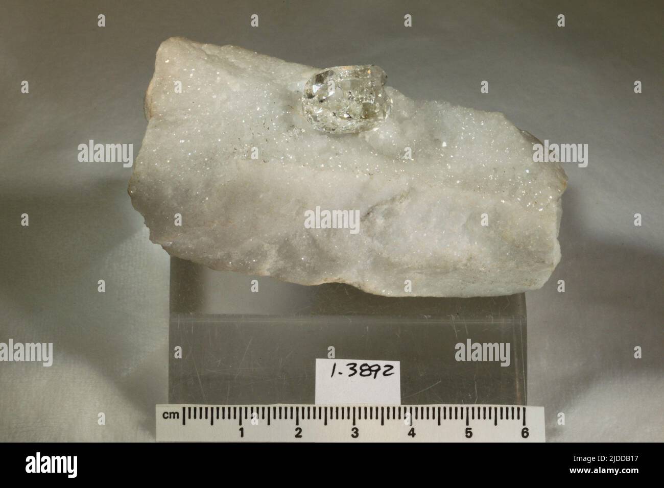 Quartz. minerals. Europe; Italy; Carrara Stock Photo - Alamy