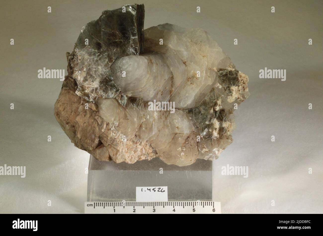 Quartz. minerals. North America; USA; Maine; Oxford County; Greenwood ...