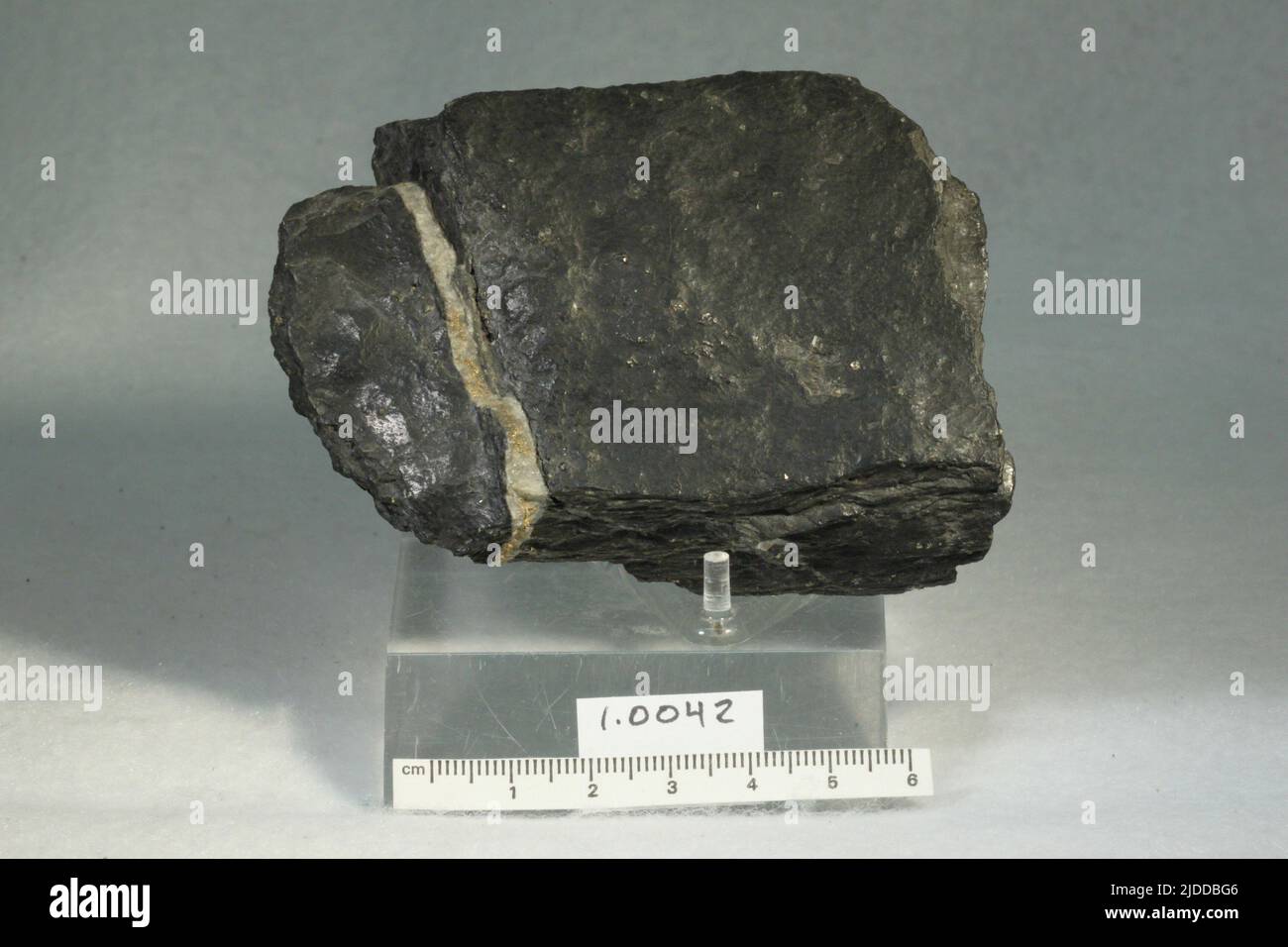 Gold. minerals. North America; USA; California; Tuolumne County ...