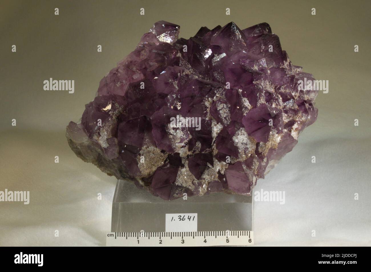 Quartz. minerals. North America; Canada; Ontario; Thunder Bay County ...