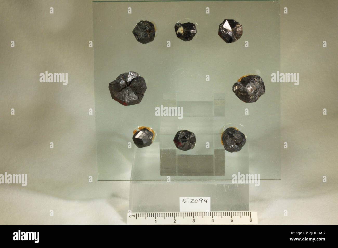 Rutile. minerals. North America; USA; Arkansas; Garland County; Magnet ...