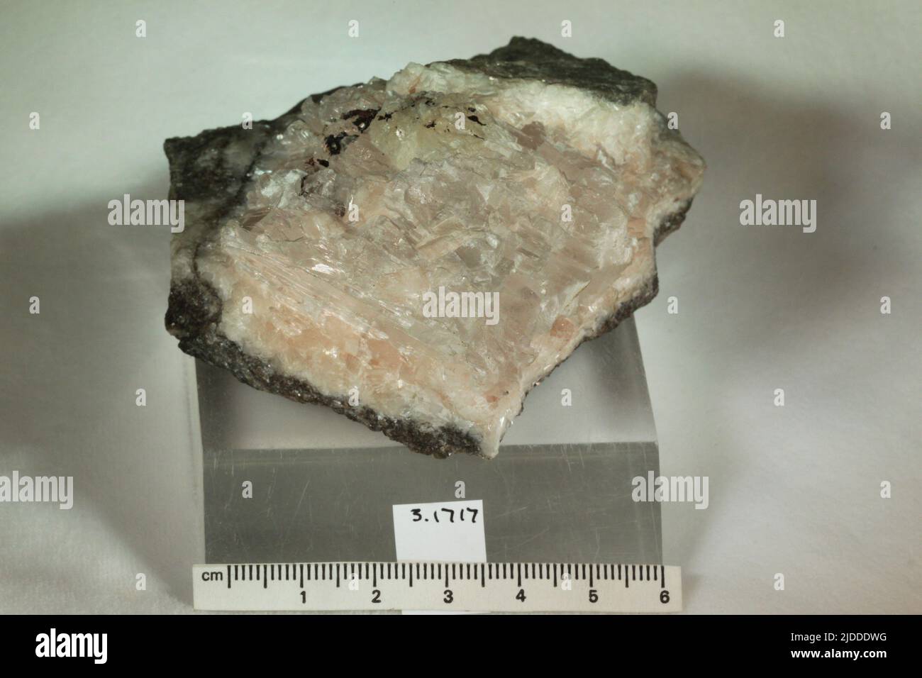 Gypsum. minerals. North America; USA; New York; Niagara County; Niagara ...