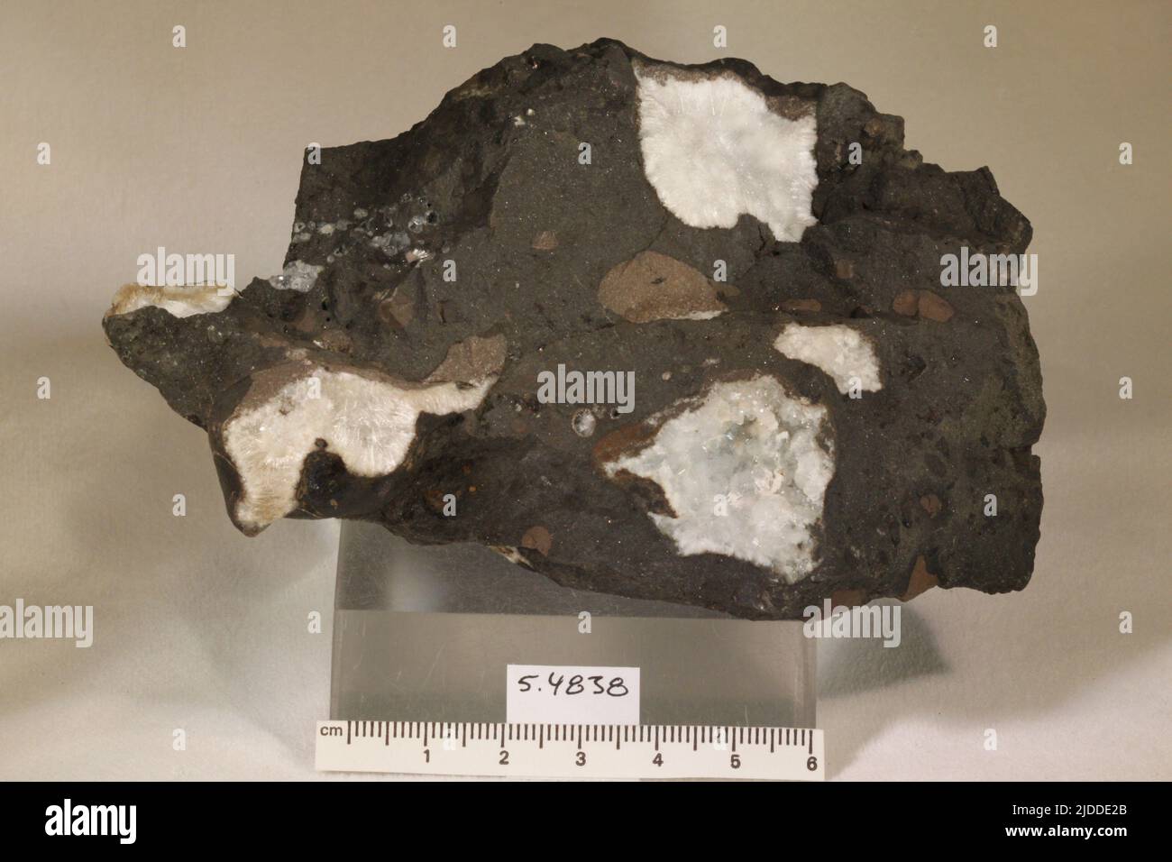 Natrolite mineral hi-res stock photography and images - Alamy