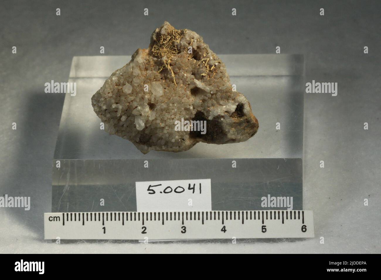 Gold. minerals. North America; USA; Oregon; Linn County; Santiam ...