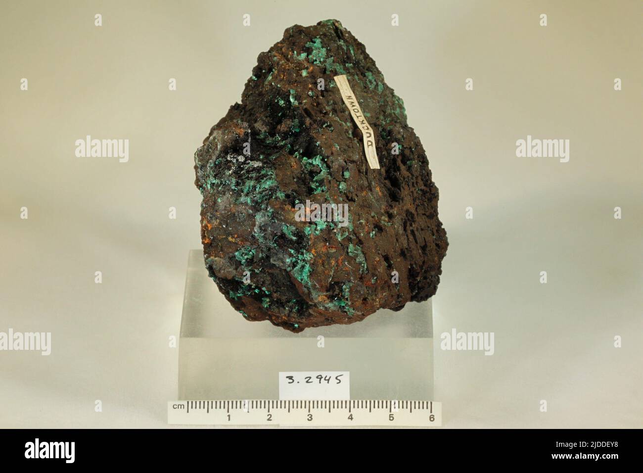 Malachite. minerals. North America; USA; Tennessee; Polk County ...