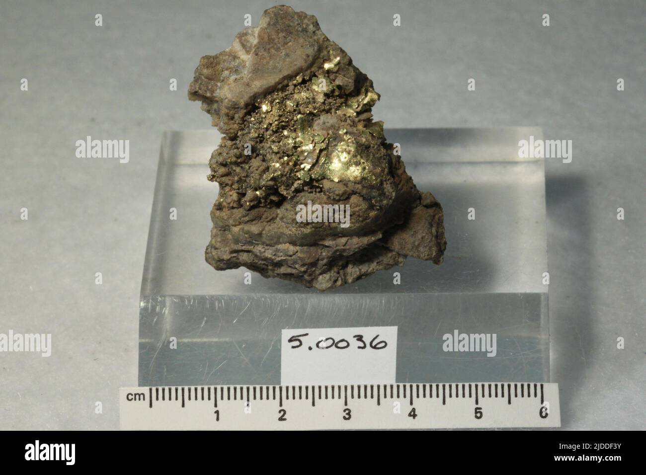 Gold minerals europe romania hi-res stock photography and images - Alamy