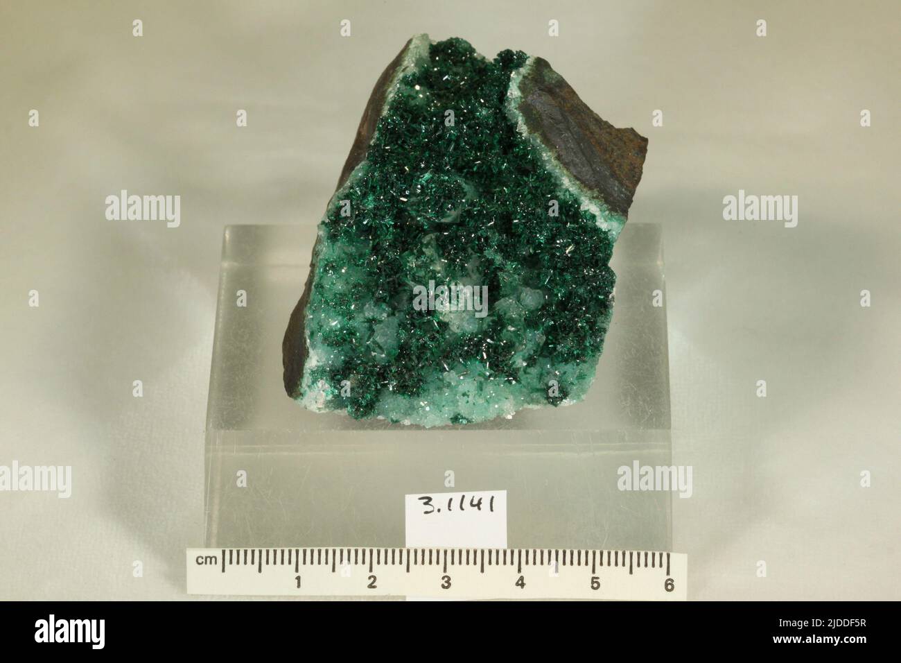 Malachite. minerals. Arizona; Gila County; Globe City; Old Dominion ...