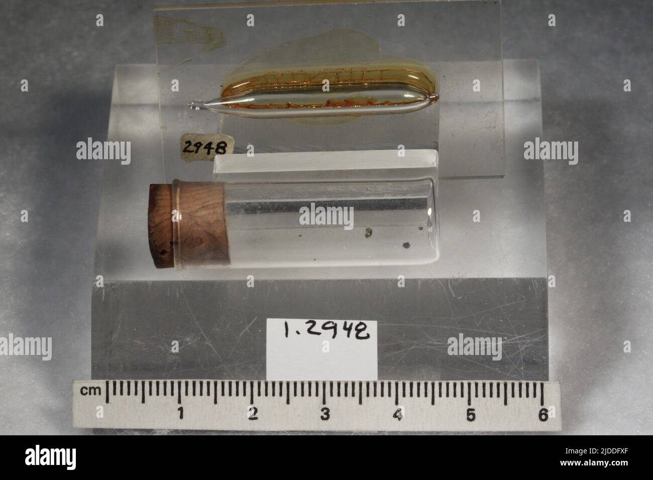 Sperrylite hi-res stock photography and images - Alamy