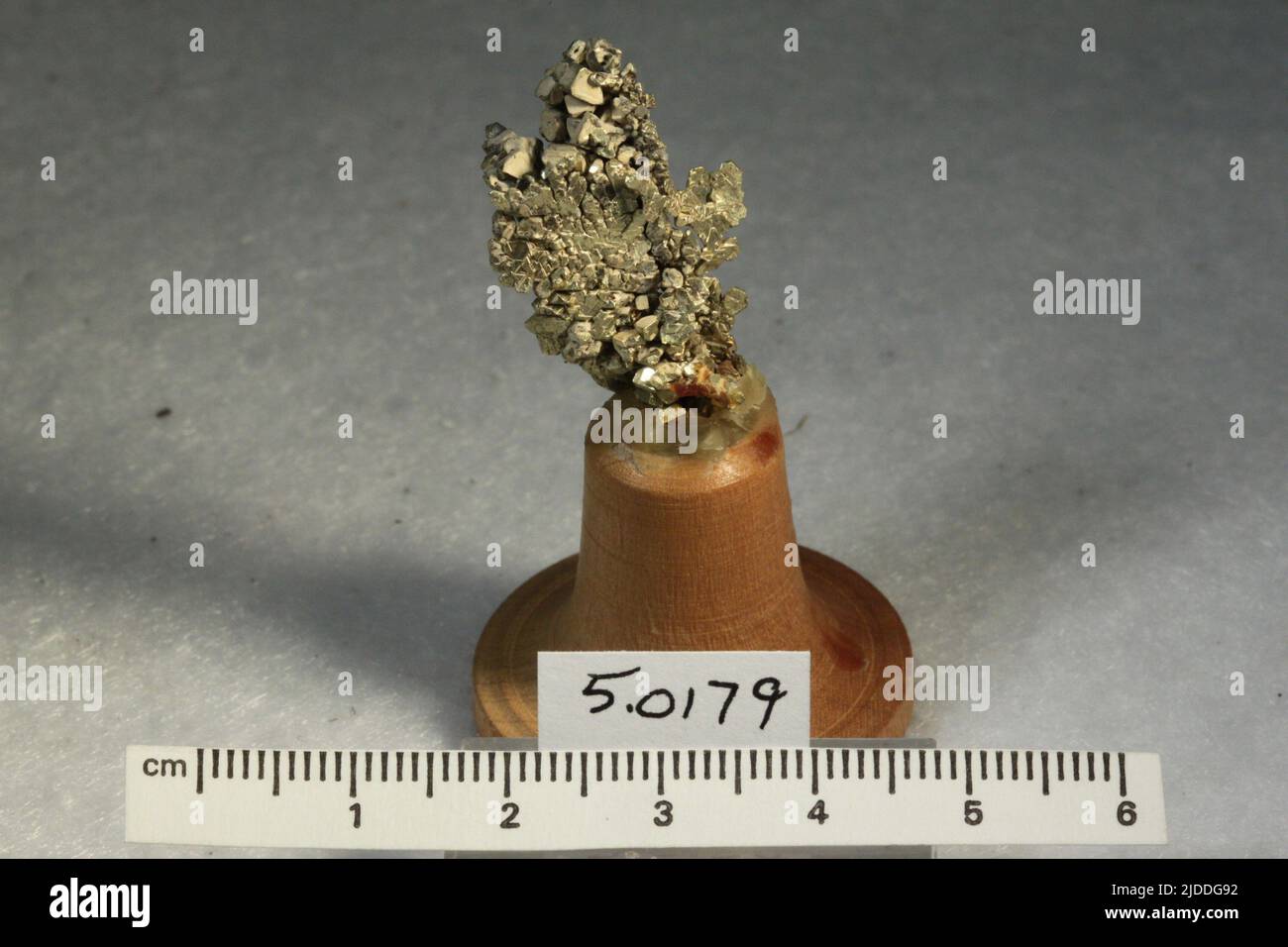 Gold minerals hi-res stock photography and images - Alamy