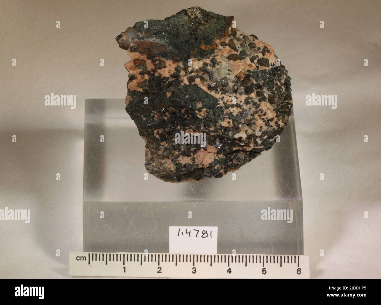 Ilmenite minerals hi-res stock photography and images - Alamy
