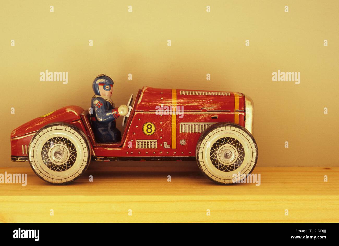 Old tin racing car hi-res stock photography and images - Alamy