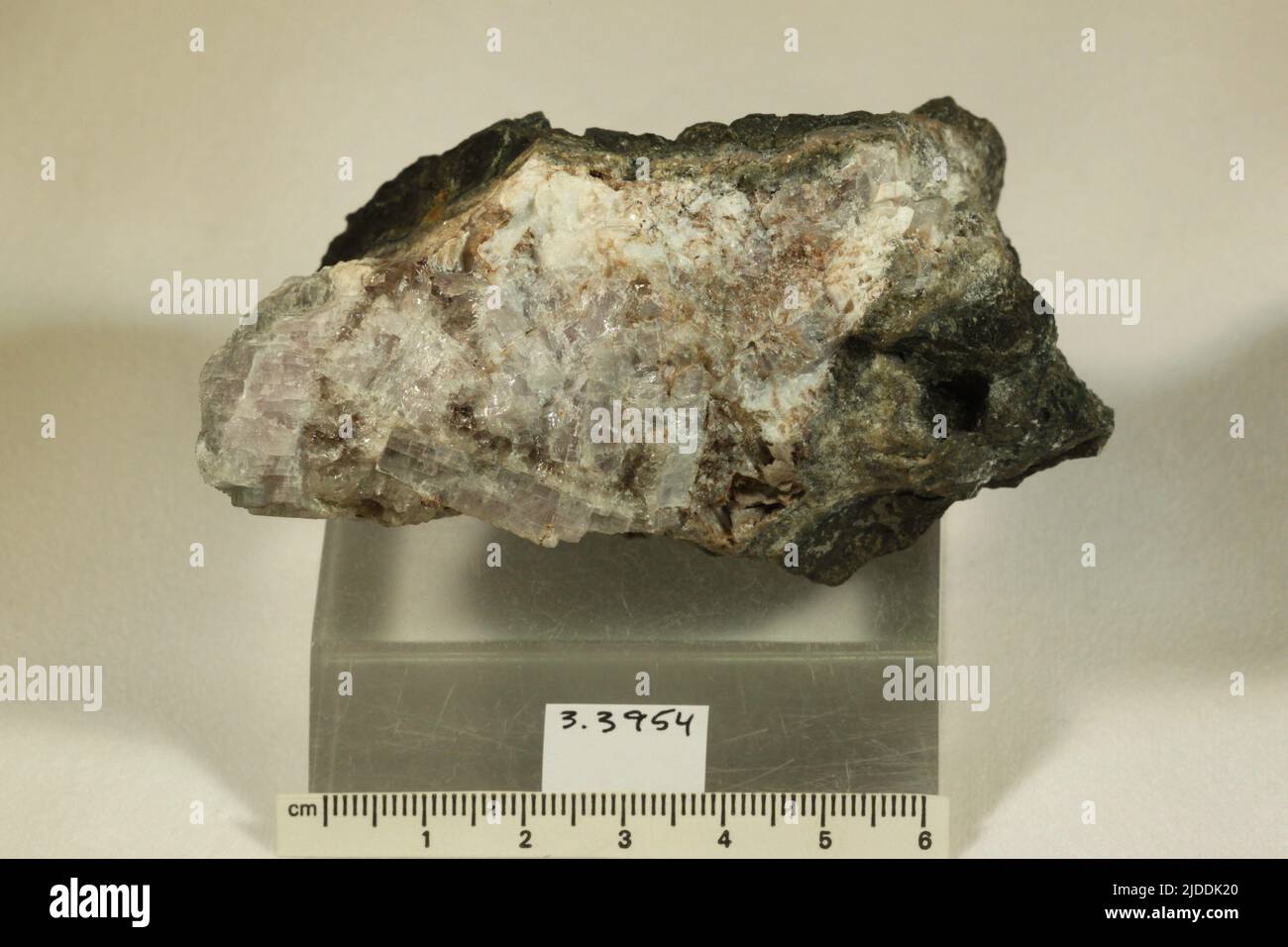 Anhydrite. minerals. North America; USA; New Jersey; Passaic County ...