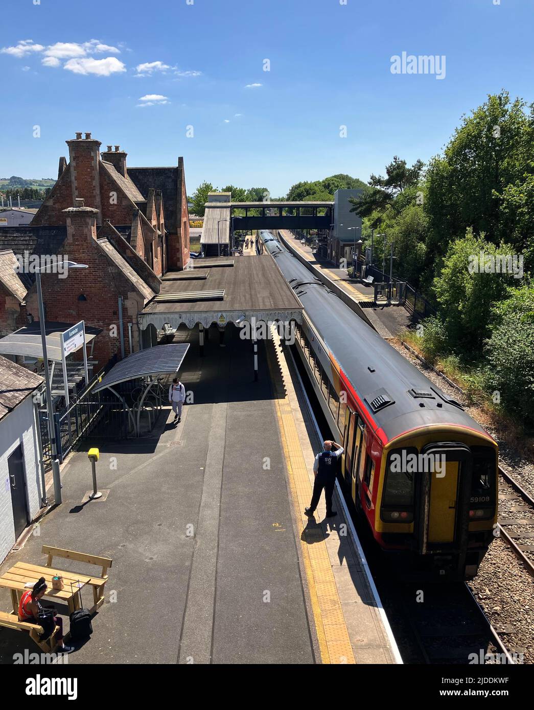 Axminster railway station hi-res stock photography and images - Alamy