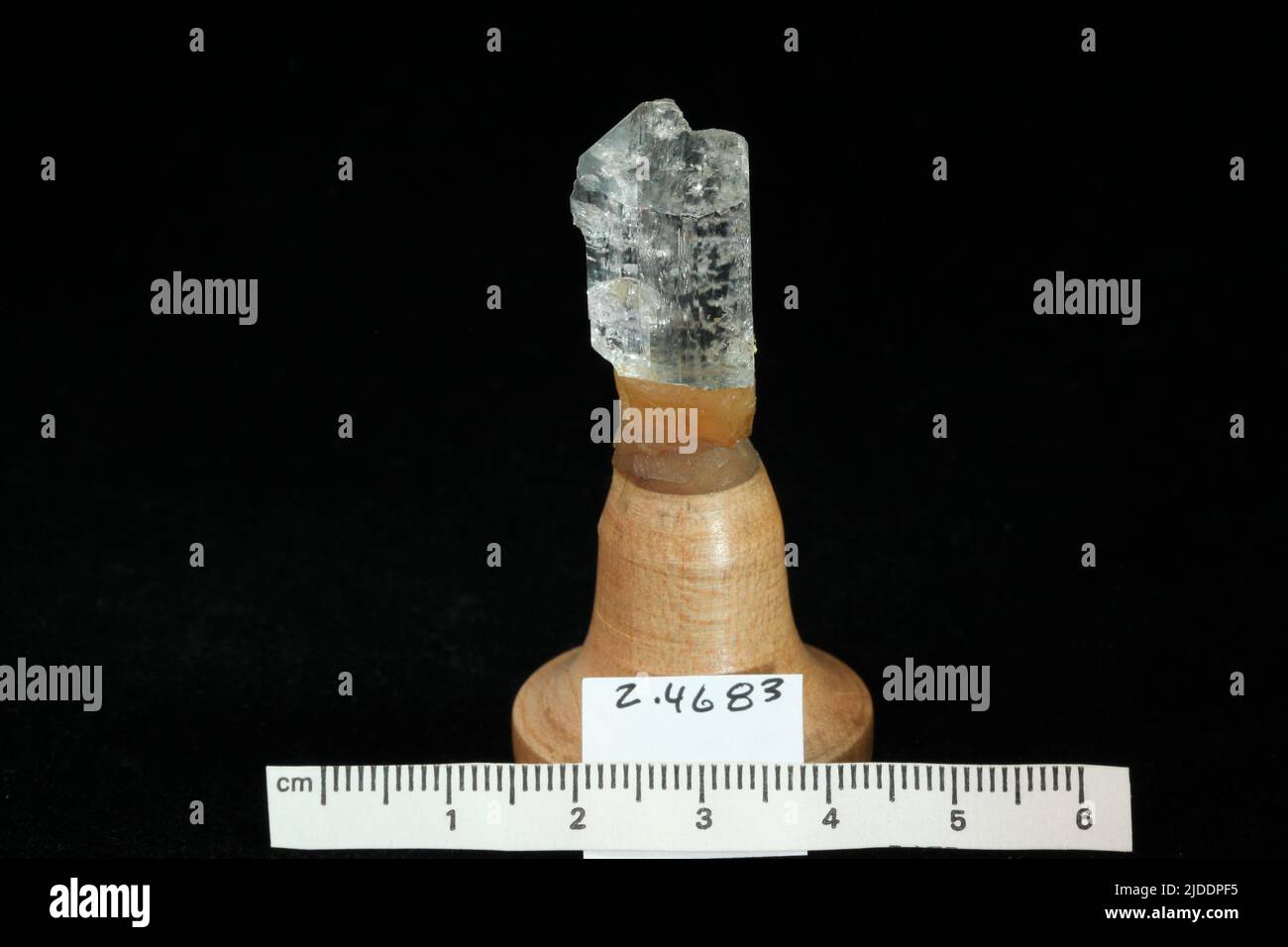 Euclase hi-res stock photography and images - Alamy