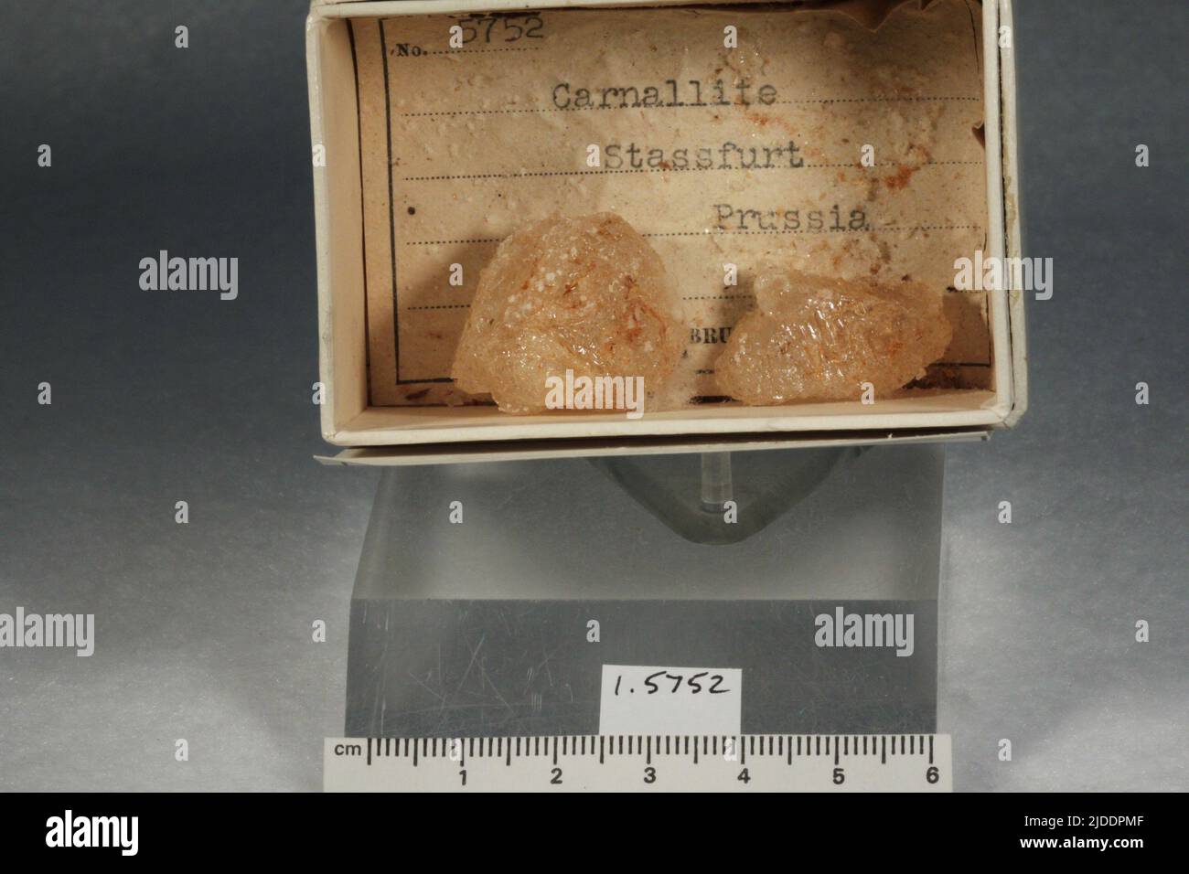 Carnallite hi-res stock photography and images - Alamy