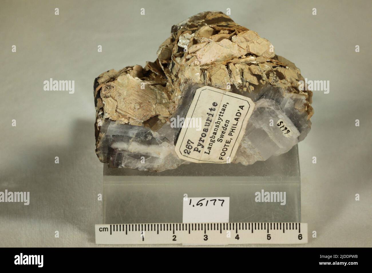 Pyroaurite. minerals. Europe; Sweden; Varmland Province; Langbanshyttan ...