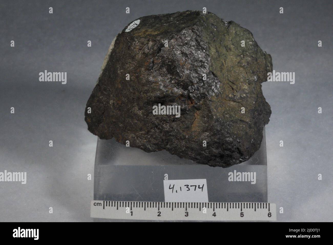 Luzonite. minerals. Asia; Taiwan; Rufang District; New Taipei City ...