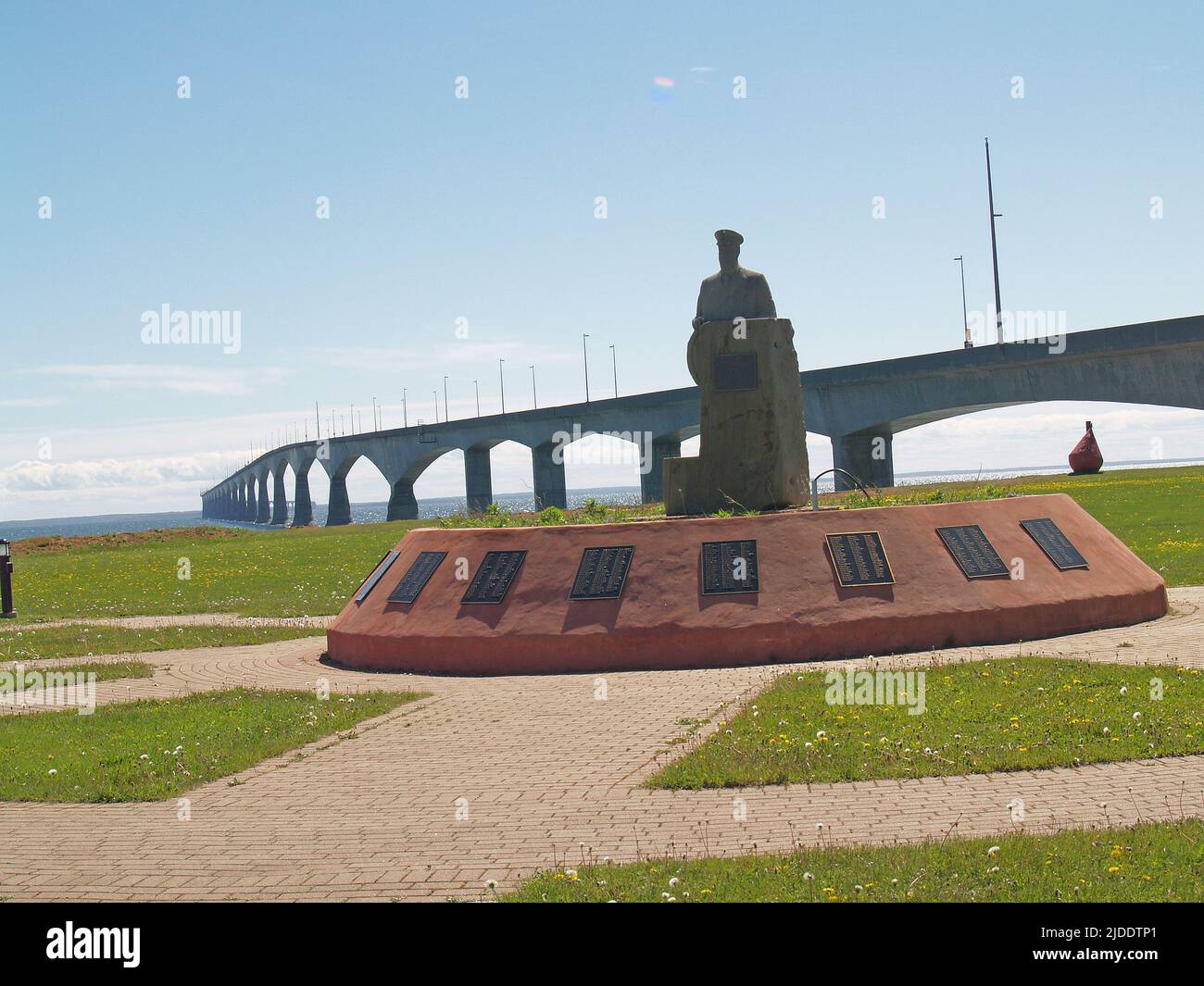 Confederation bridge crossing hi-res stock photography and images - Alamy