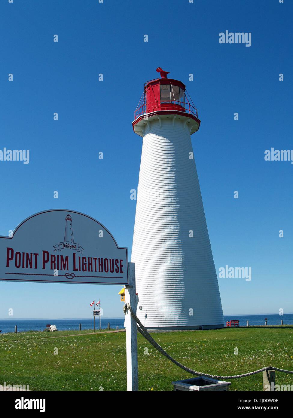 Point prim lighthouse hi-res stock photography and images - Alamy
