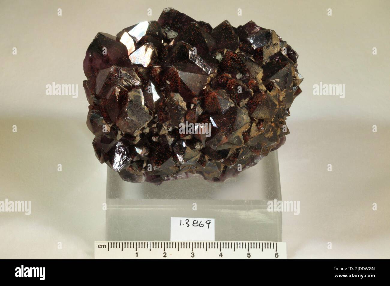 Quartz. minerals. North America; Canada; Ontario; Thunder Bay County ...