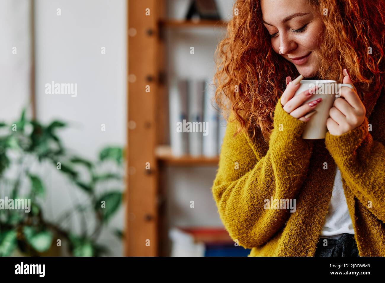 Ginger hair hand hi-res stock photography and images - Alamy
