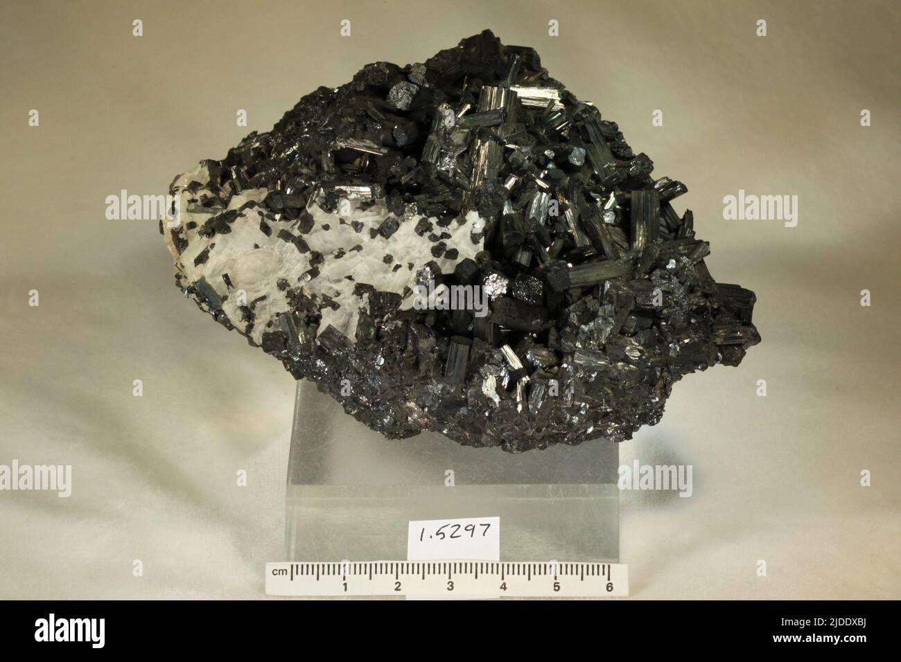 Manganite hi-res stock photography and images - Alamy